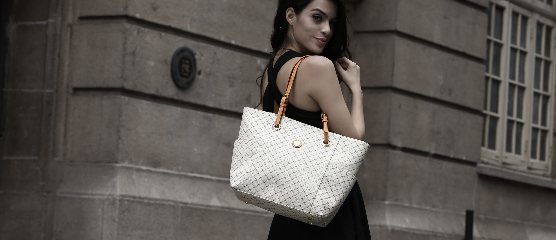 Designer Handbags, Women's Wallets, Designer Luggage - RIONI